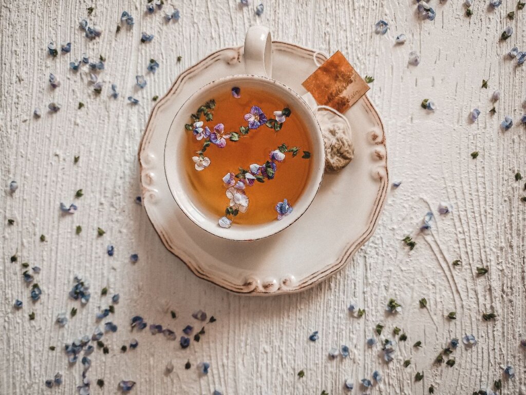 Herbal Green and Black Teas - Caffeinated & Non-caffeinated